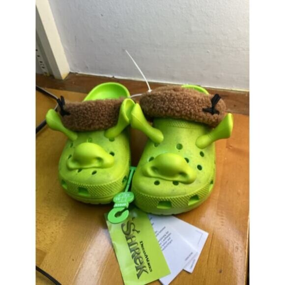 CROCS | Shoes | Country Club Chic Crocs Classic Clog Dreamworks Shrek ...